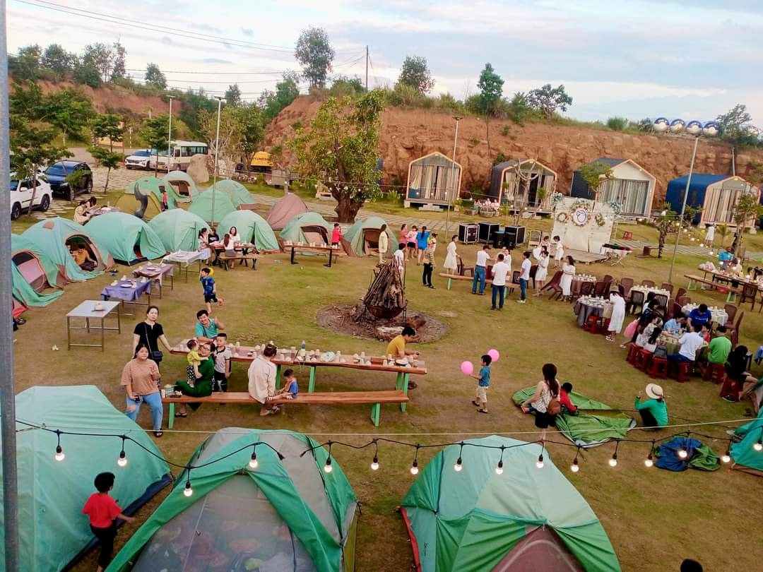 BB FARM TRANG TRẠI DÂU TUOI VÀ RAU THỦY CANH